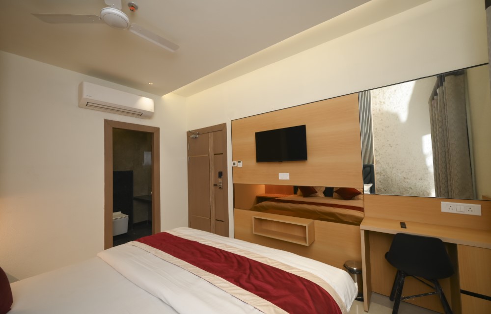 Superior Queen Room | Rooms available at Hotel Somnath Palace Hotel in ...